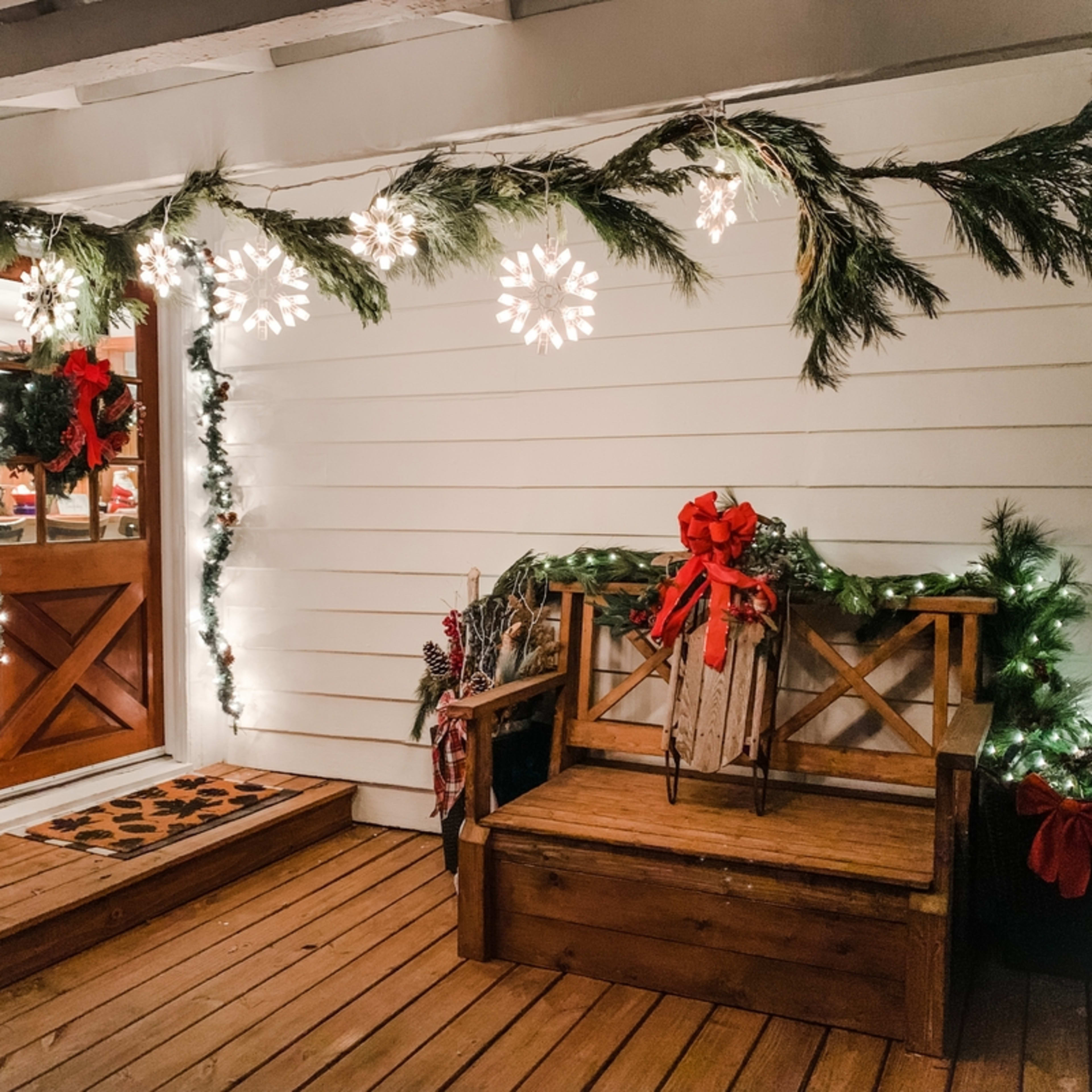 Decorate for New Year's on a Budget Using Only Dollar Tree Items ...