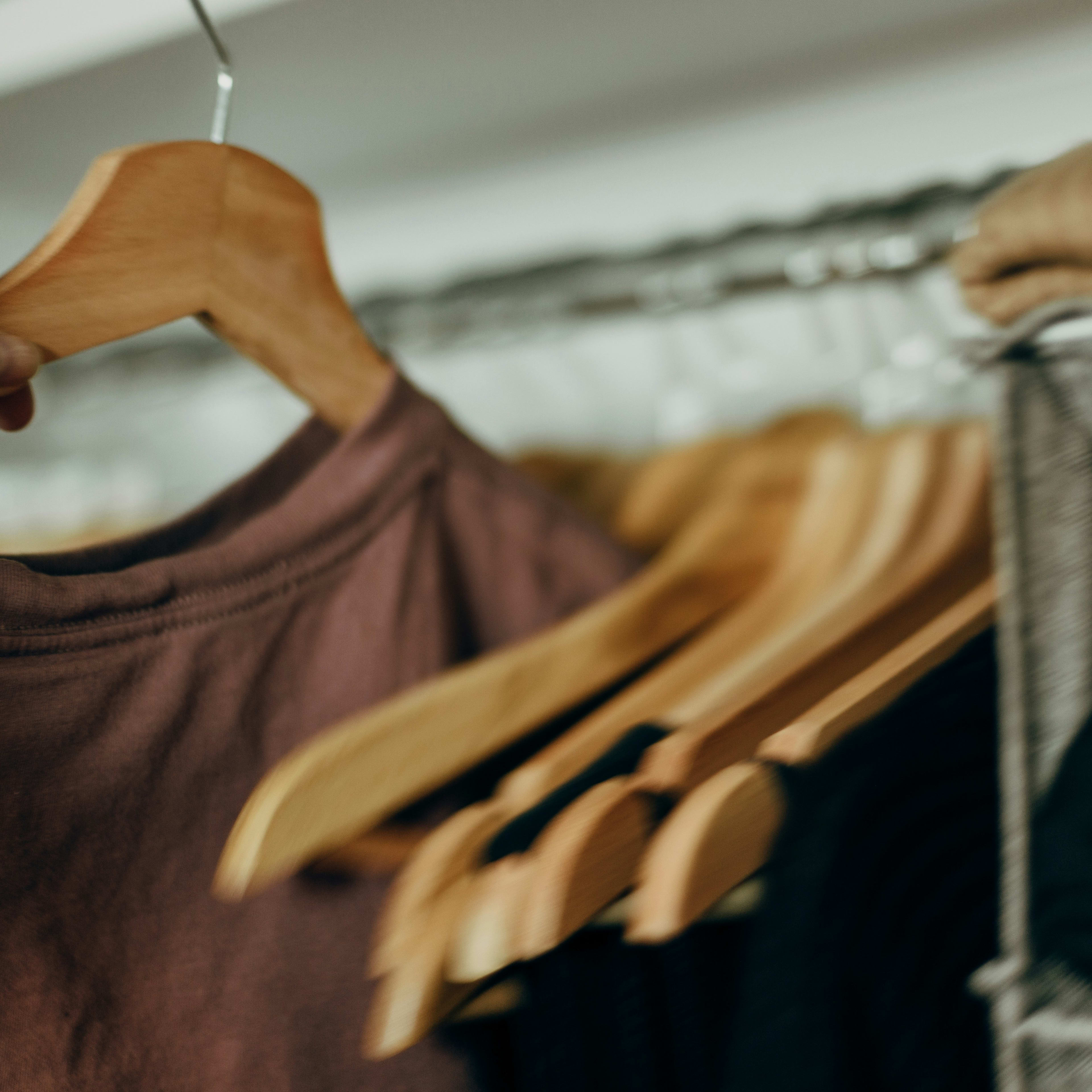 This Holiday Craft Using Hobby Lobby Cutting Boards Is Genius - Dengarden