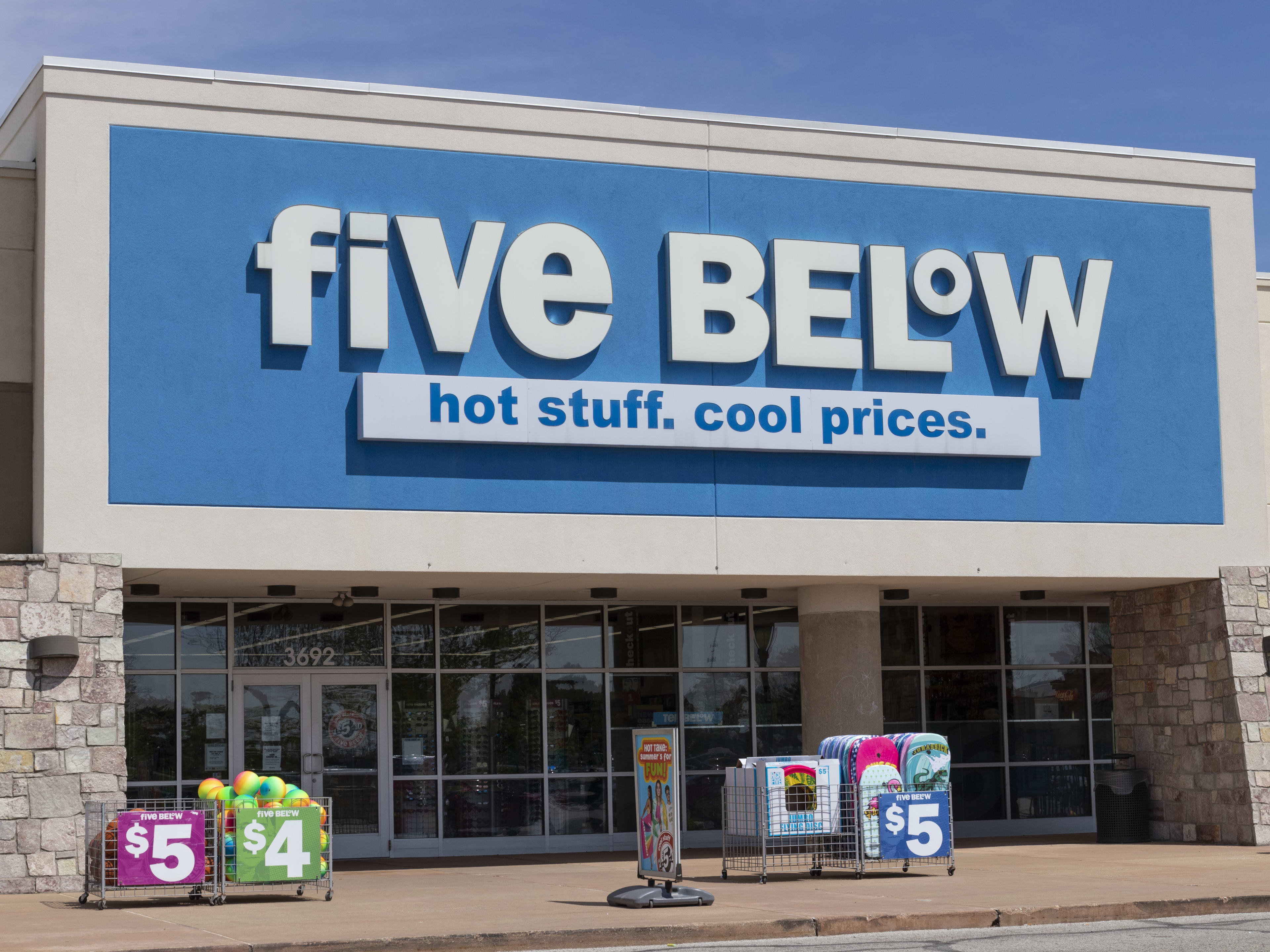 Five-Below Tote Vase Makes the Perfect Surprise Candleholder - Dengarden