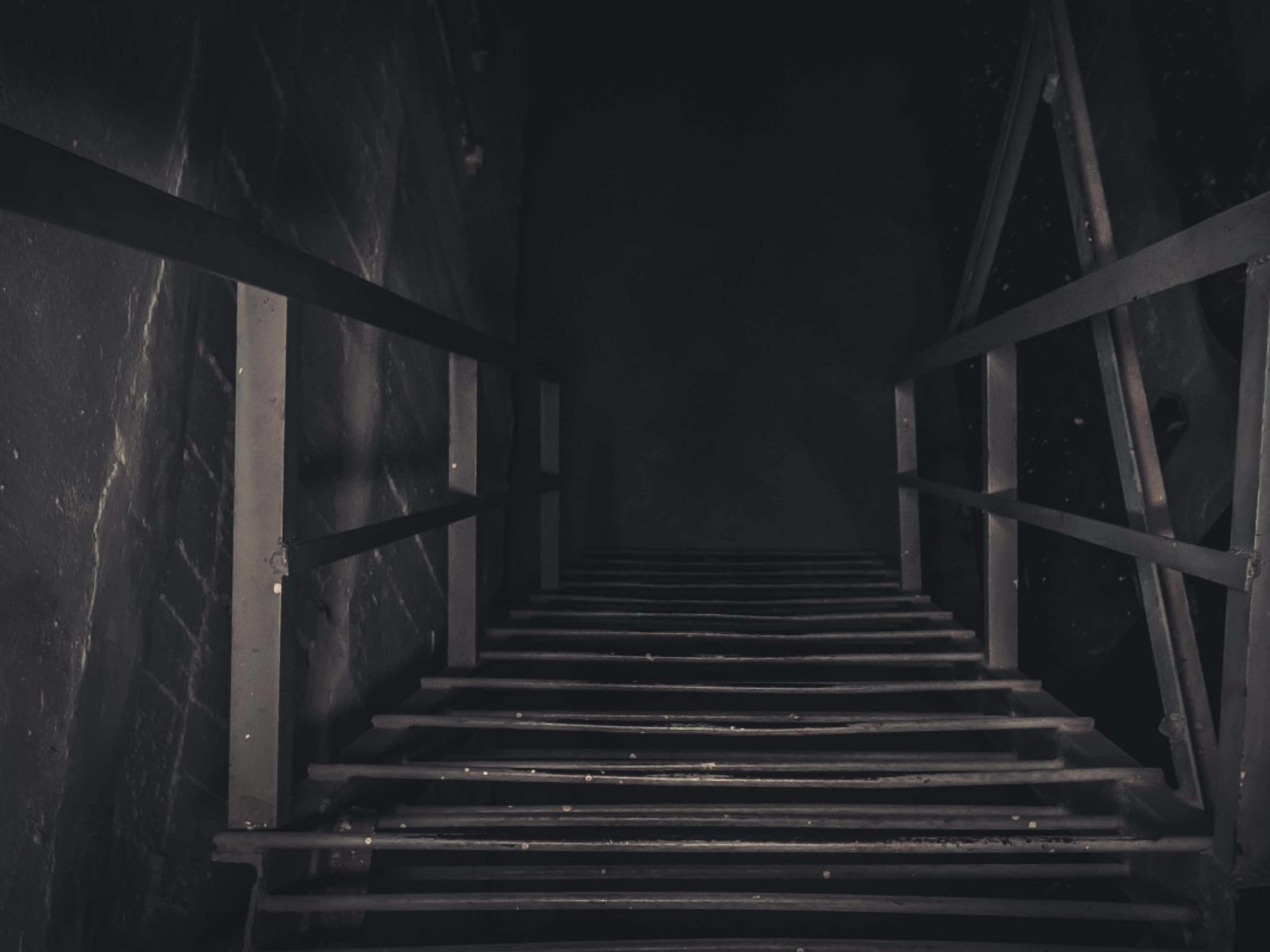 Michigan Man Finds Creepiest Trapped Door in 118-Year-Old Home After ...