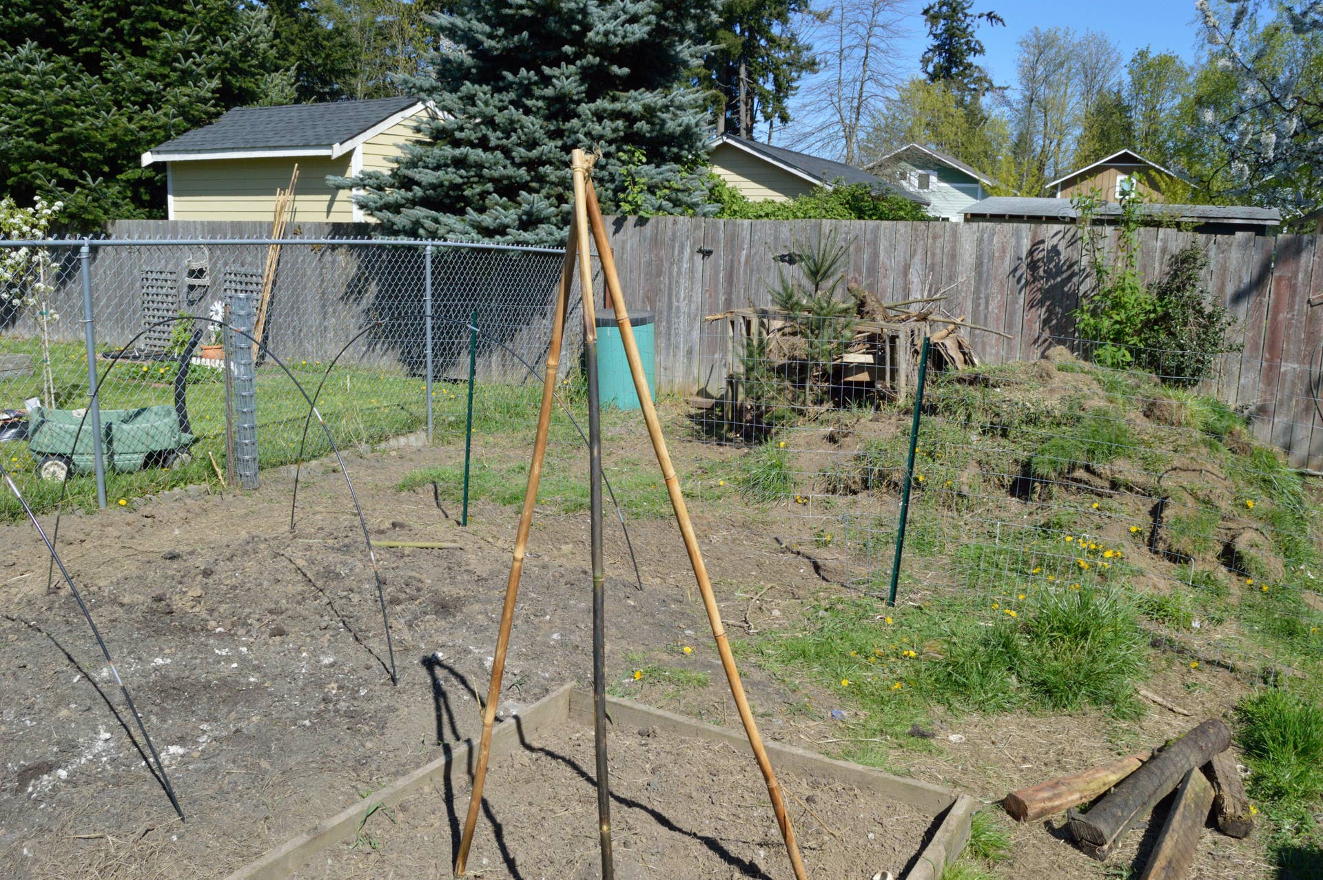 Simple Trellis Blueprints How To Build A Simple DIY Walkway Arch
