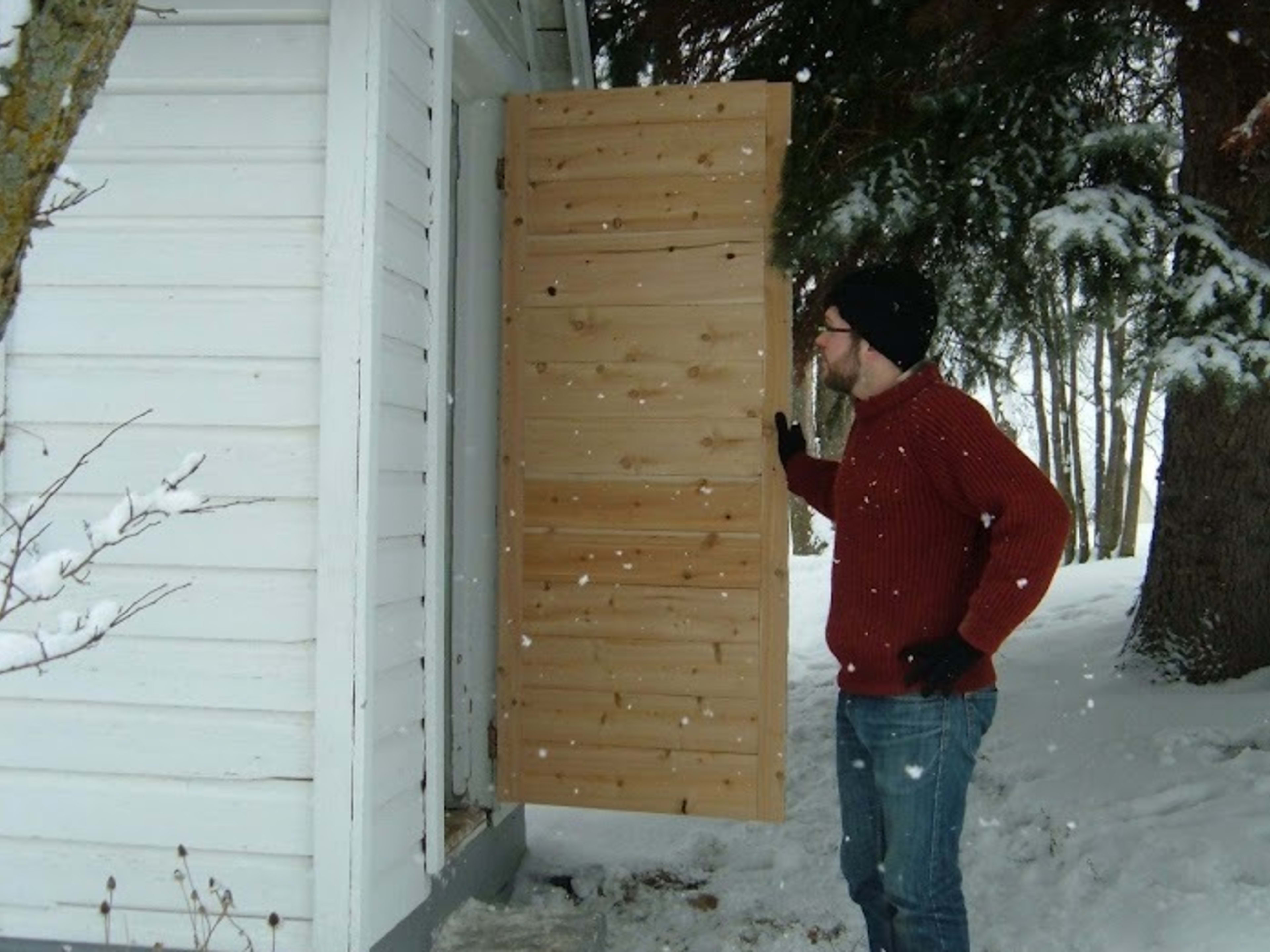 Turn a Shed Into a Sauna: Steps and Photos