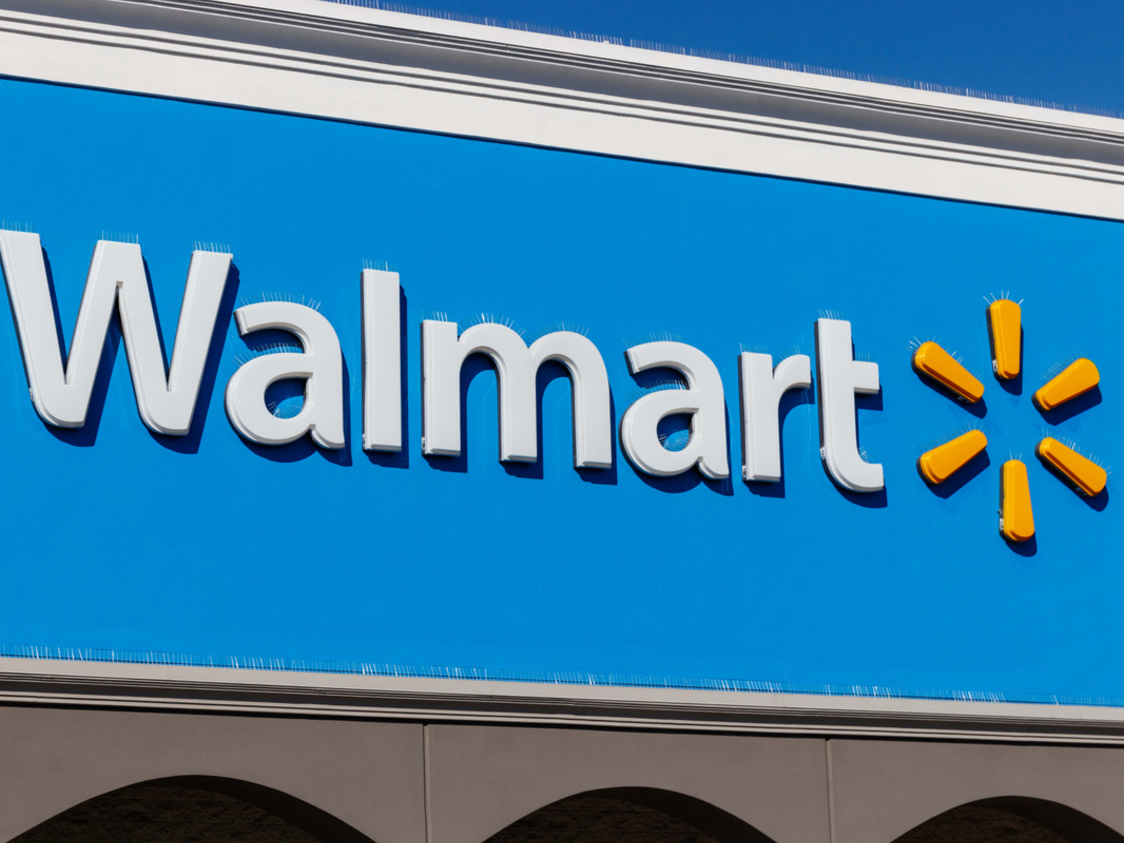 Walmart Has a New Viral Table for 2025, and Shoppers Say It's ...