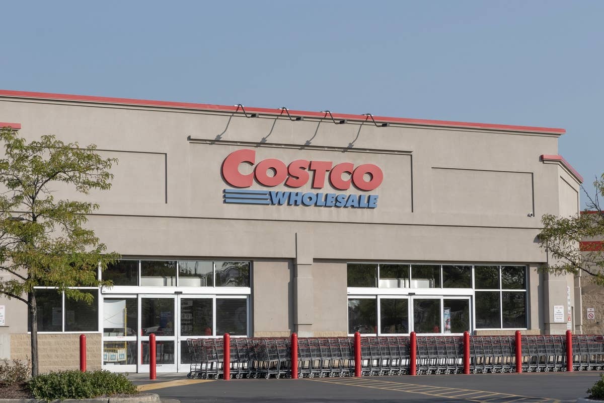 Costco Is Selling 2 Packs Of Wireless Rechargeable Wall Sconces And ...
