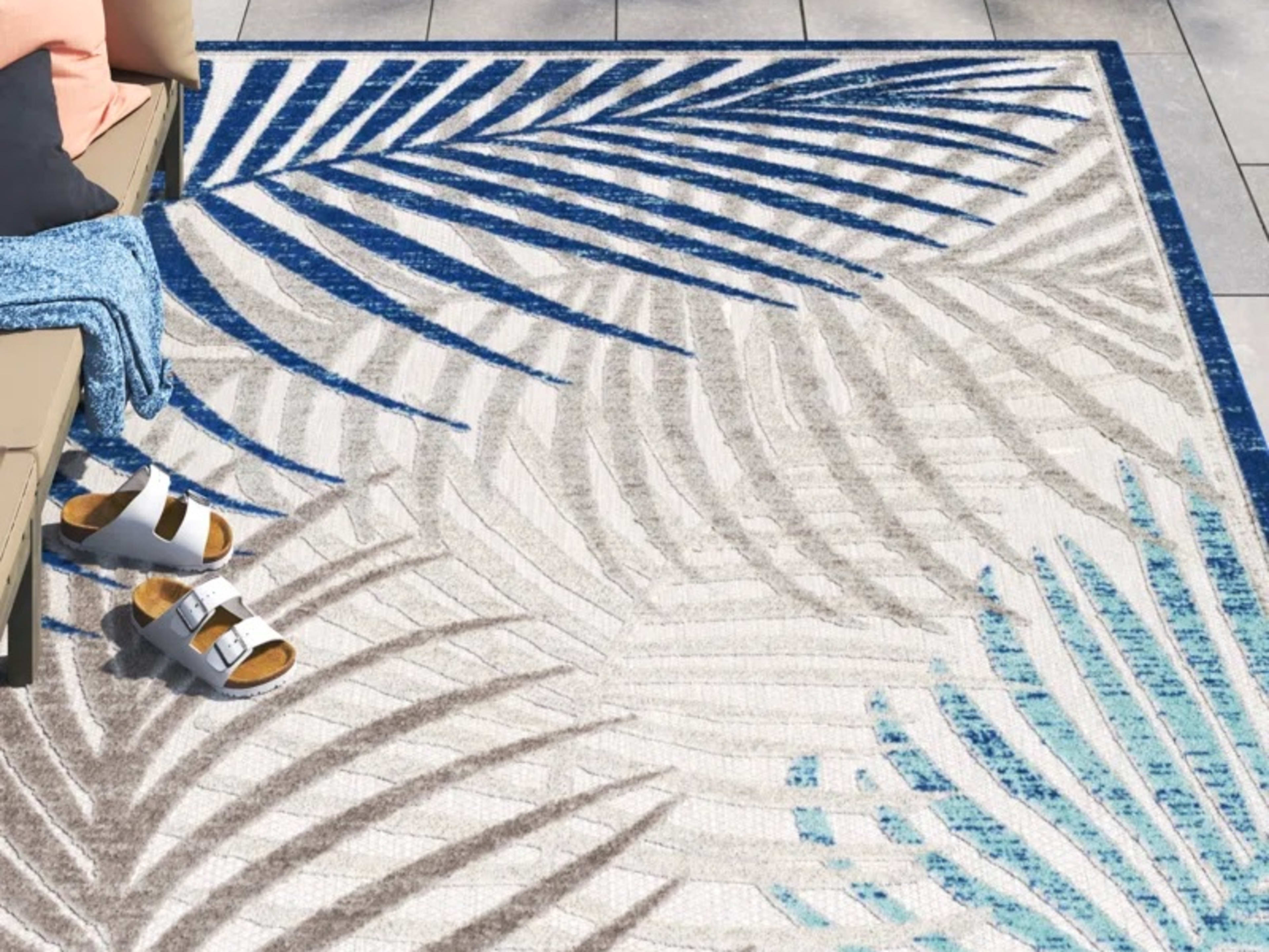 This Fan-Favorite Patio Rug is On Sale at Wayfair