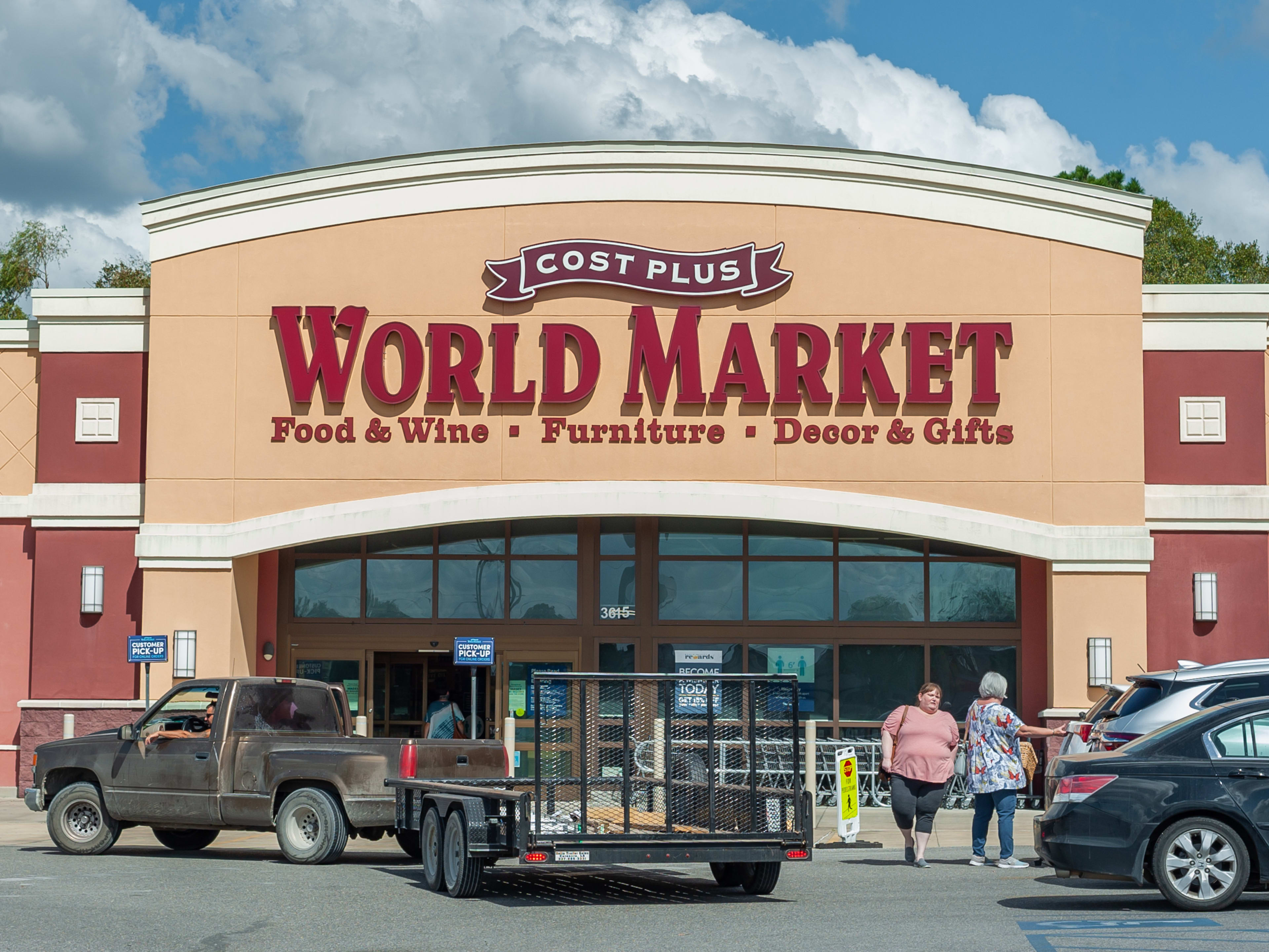 World Market's Adorable Tulip Lamps Are A Whimsical Dream - Dengarden