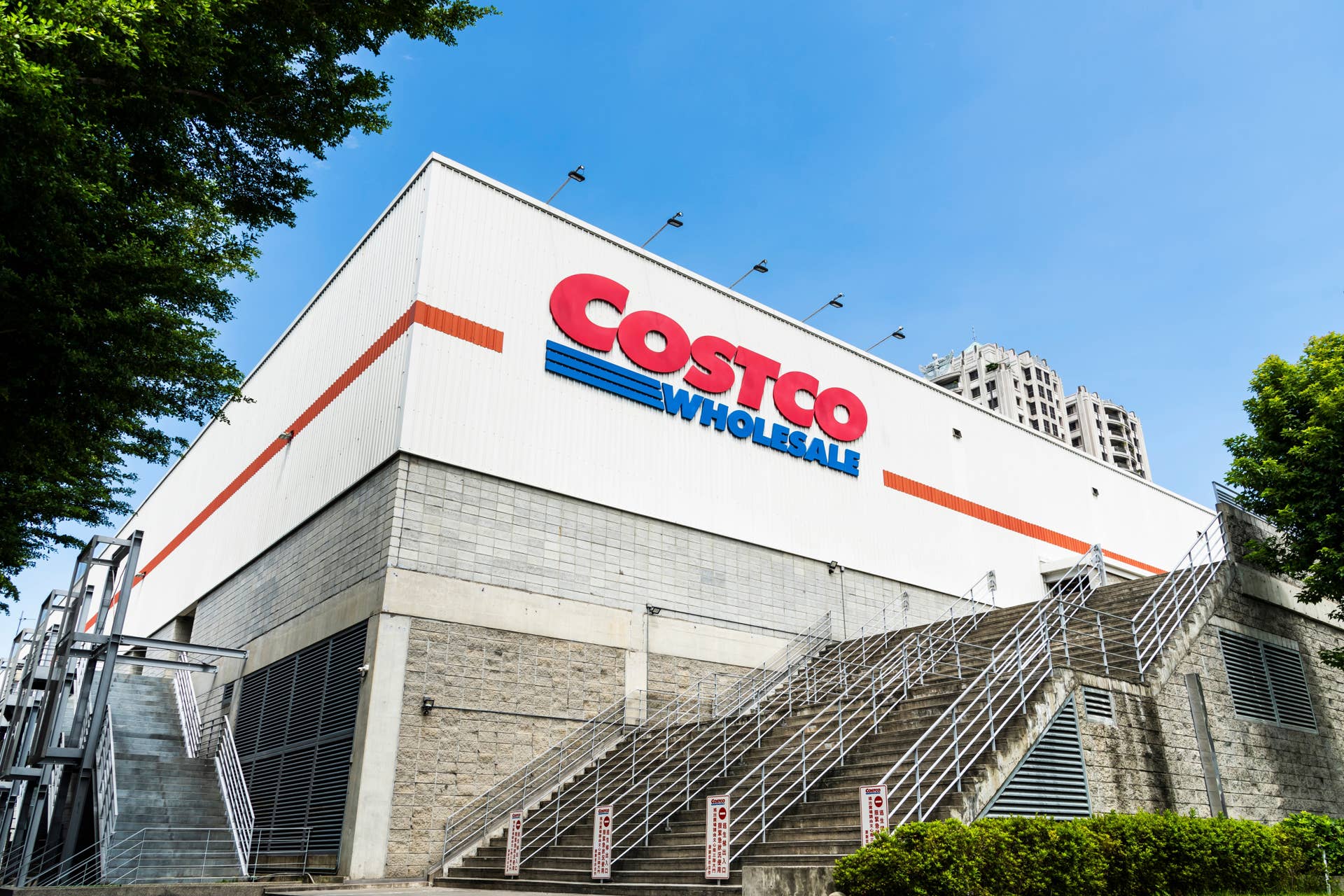 Costco Has Cute New Dinnerware–But The Internet Is Divided - Dengarden