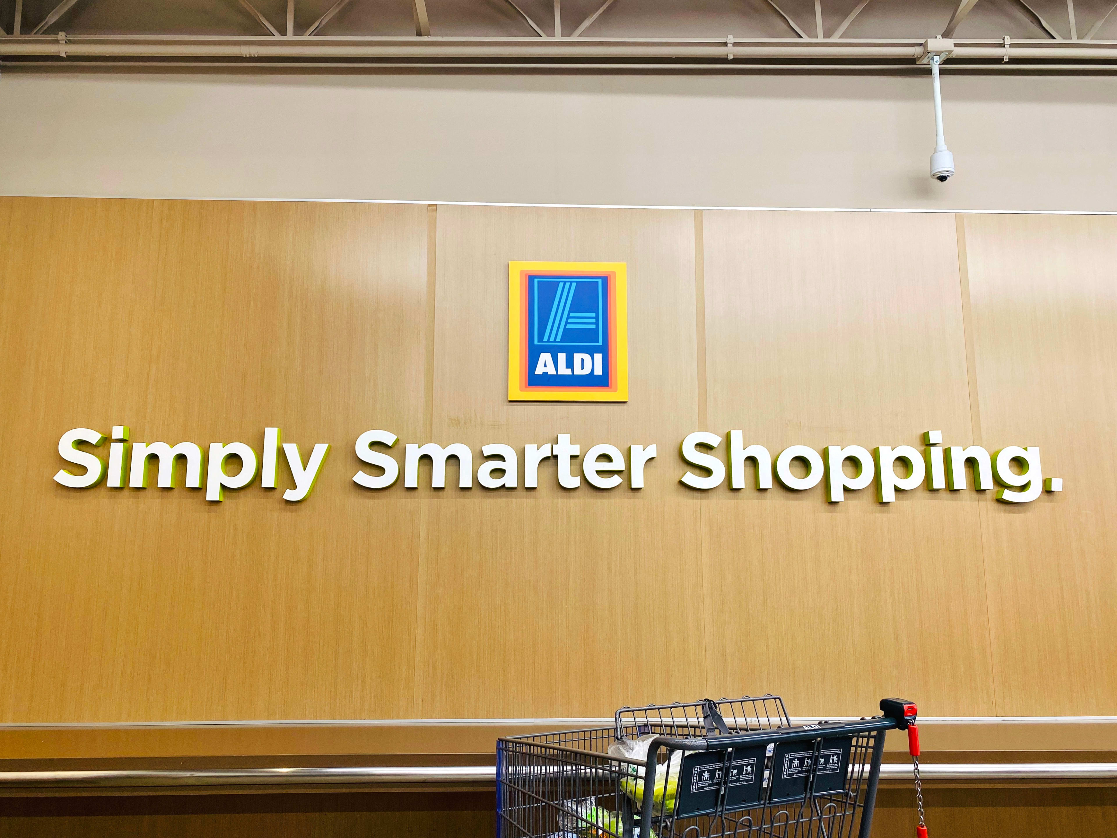 Is Aldi Open on Labor Day? 2025 Holiday Hours - Dengarden