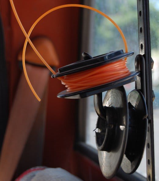 What's the Best Cordless String Trimmer/Weed Eater? 4 Reviews - Dengarden