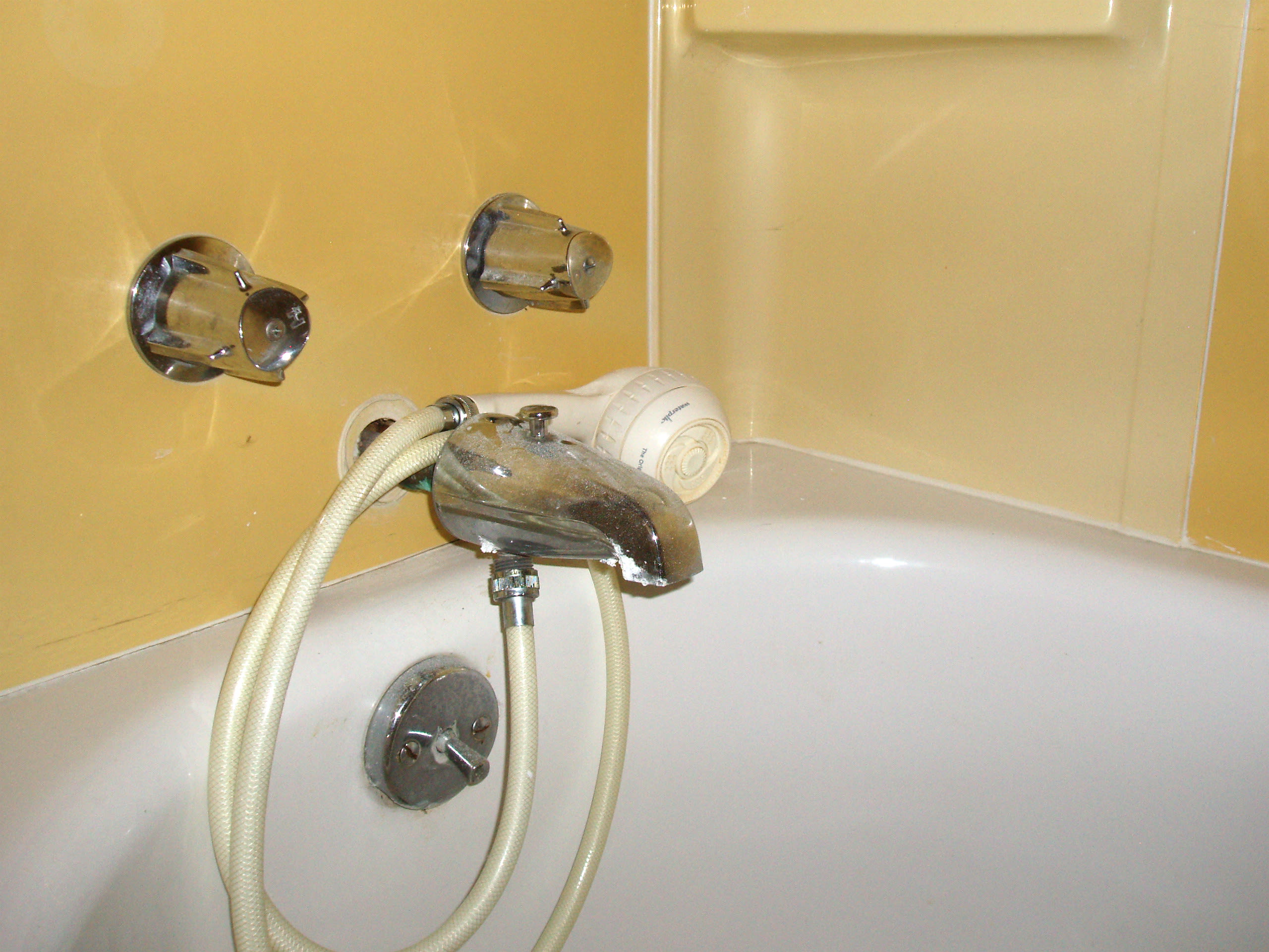 Hand held shower heads for bathtubs store