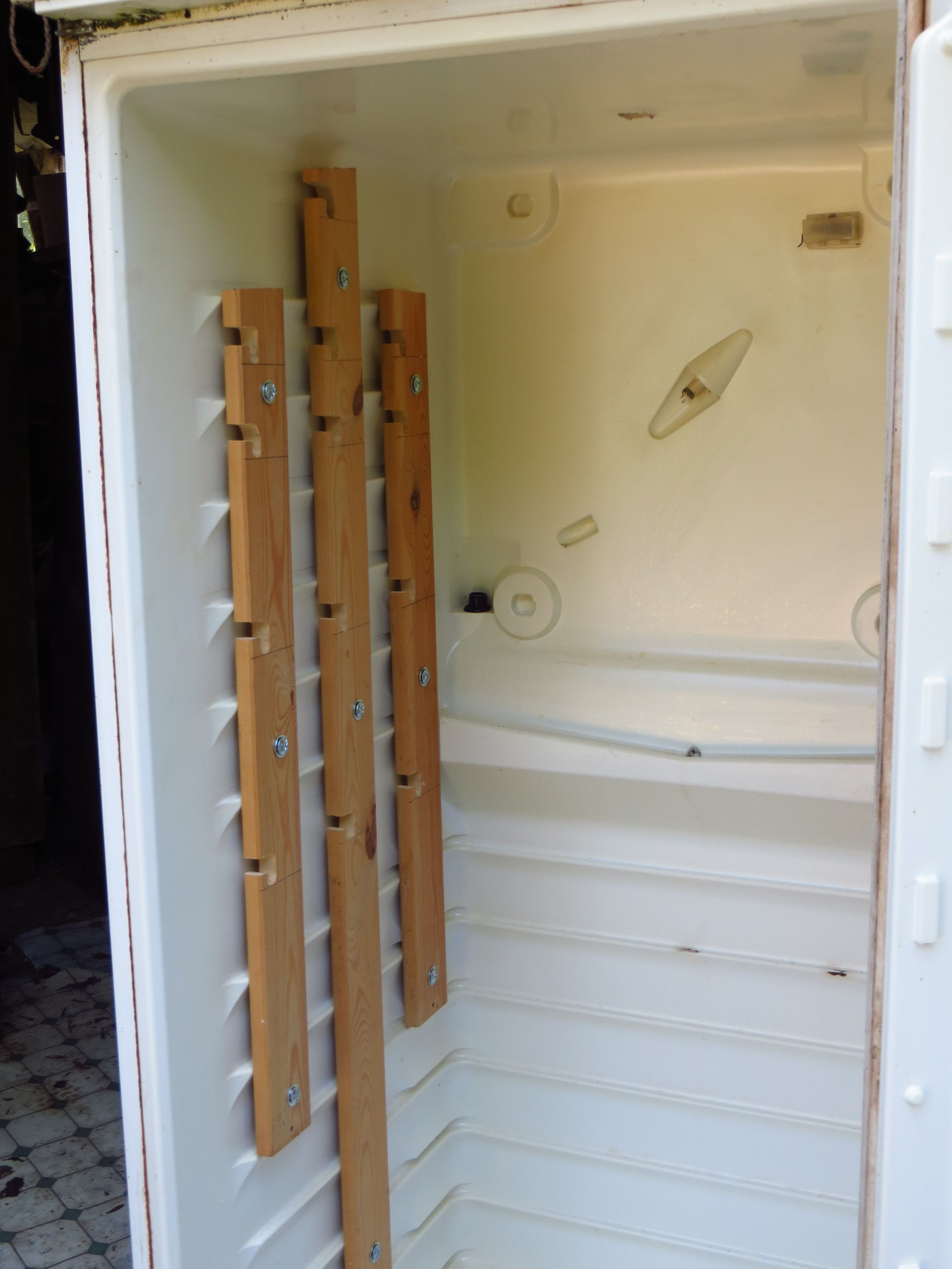 How to Turn an Old Fridge Into a Cold Smoker - Dengarden