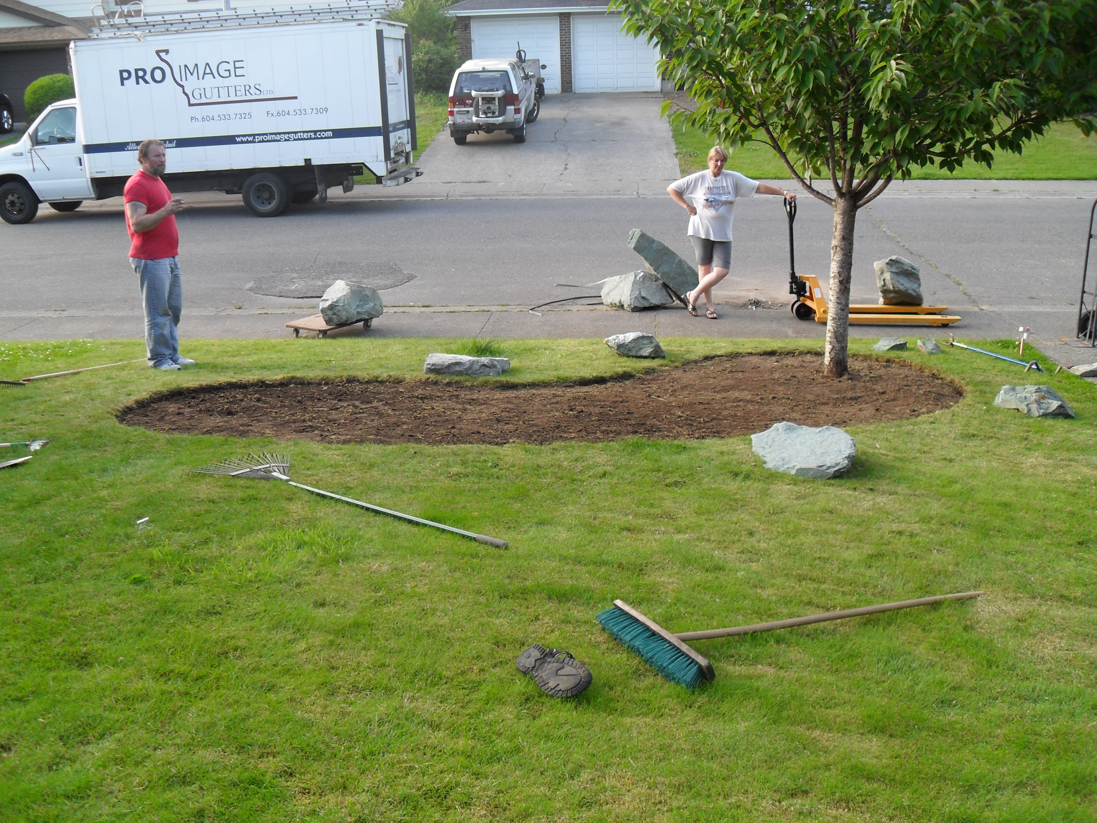 Easy DIY Landscaping: Build a Rock Garden - Dengarden