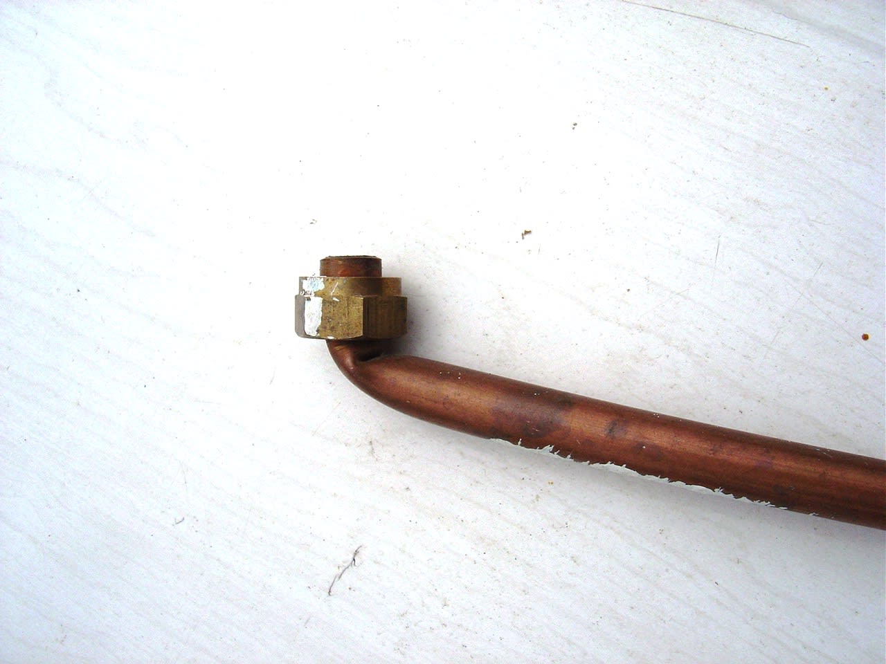 How to Bend a Copper Pipe With and Without Plumbing Tools