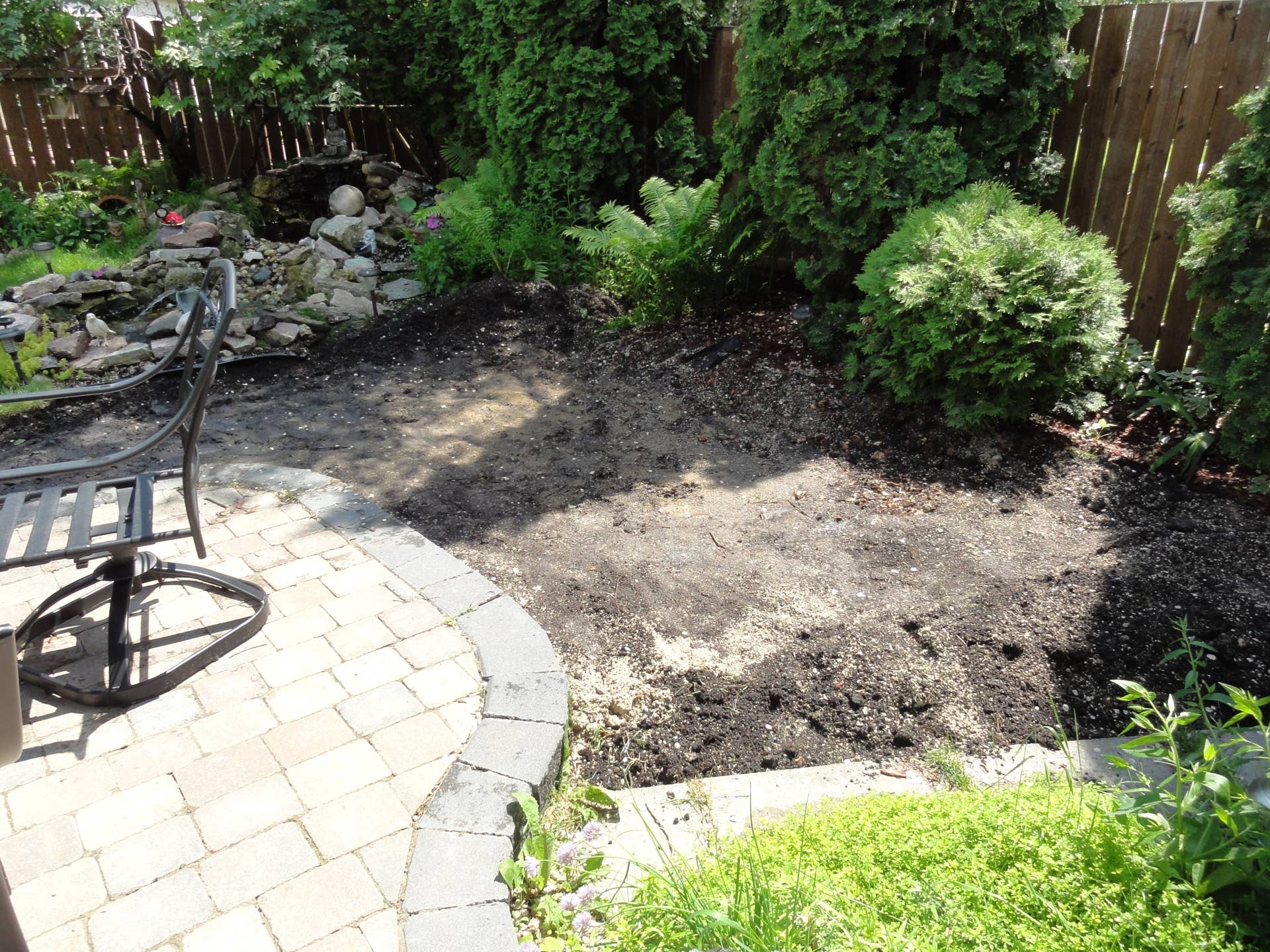 How to Build a Patio With Paving Stones - Dengarden