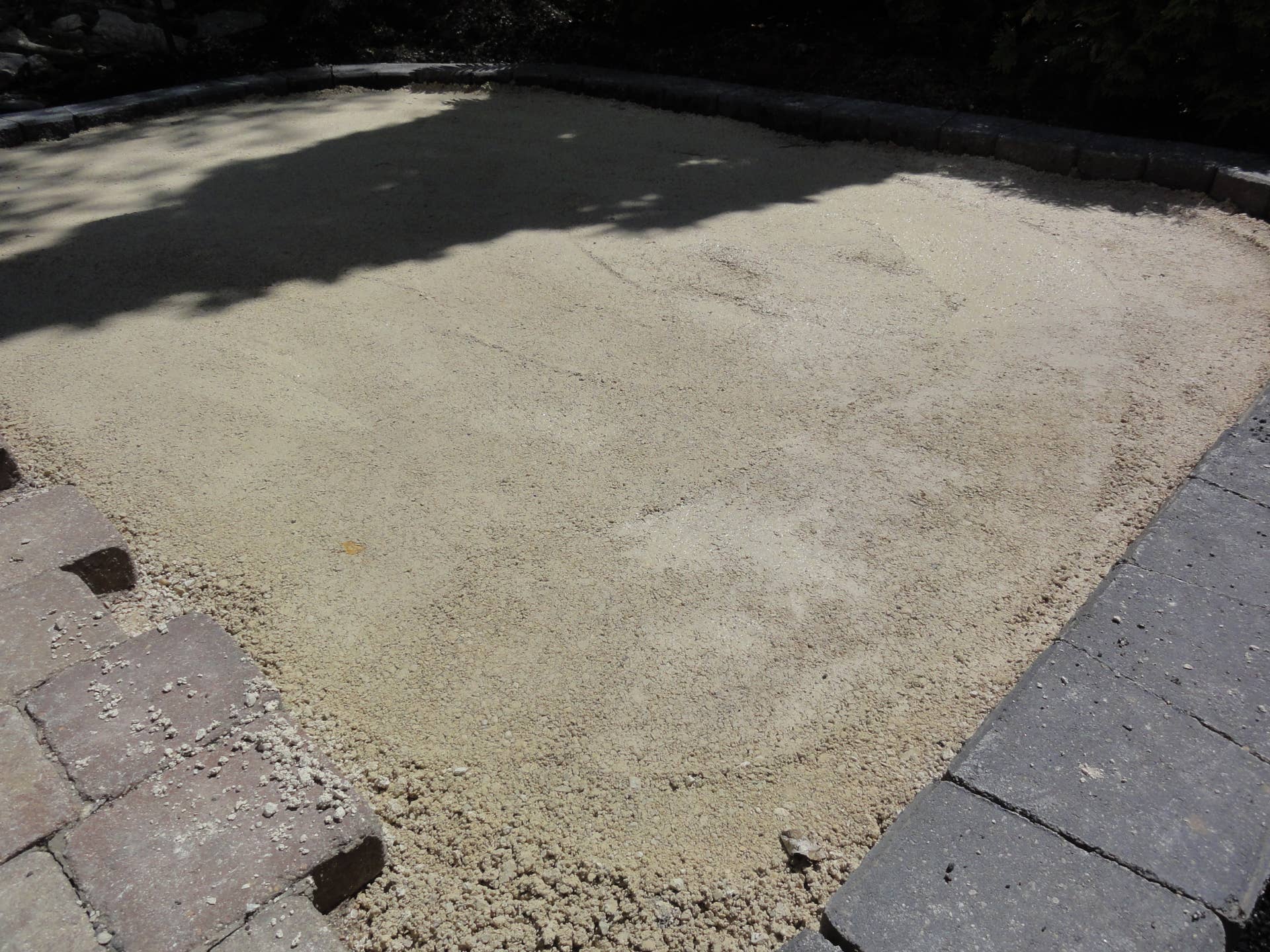 How to Build a Patio With Paving Stones - Dengarden