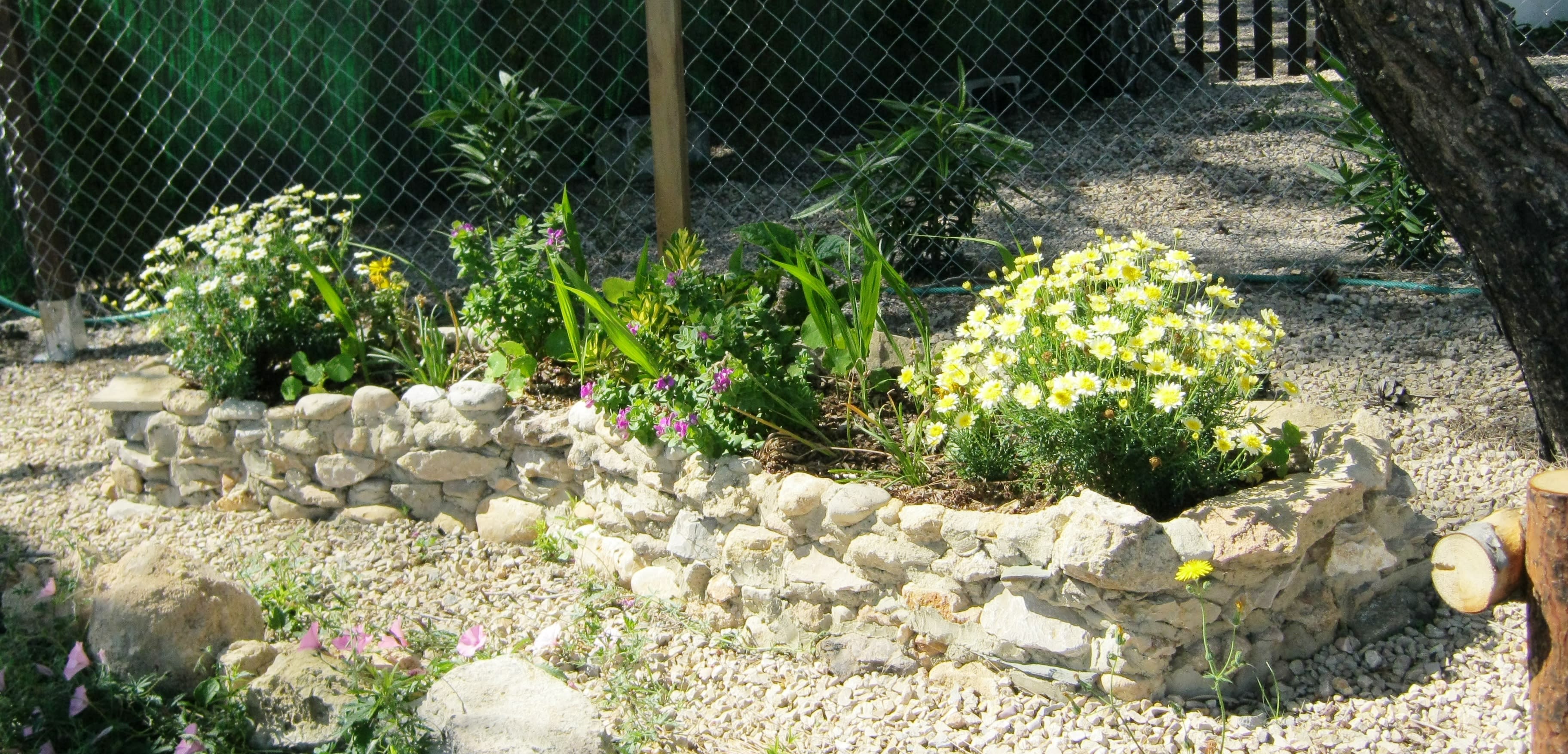 How to Build Rustic Stone Planters for Your Garden - Dengarden