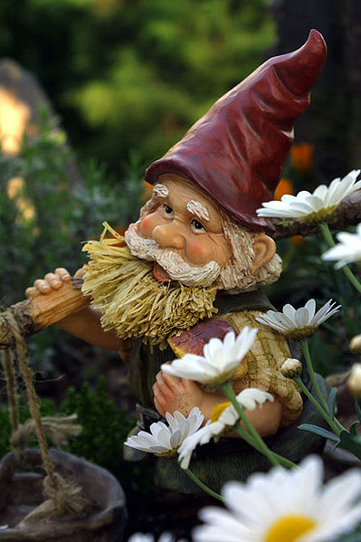 The History of the Garden Gnome - Dengarden
