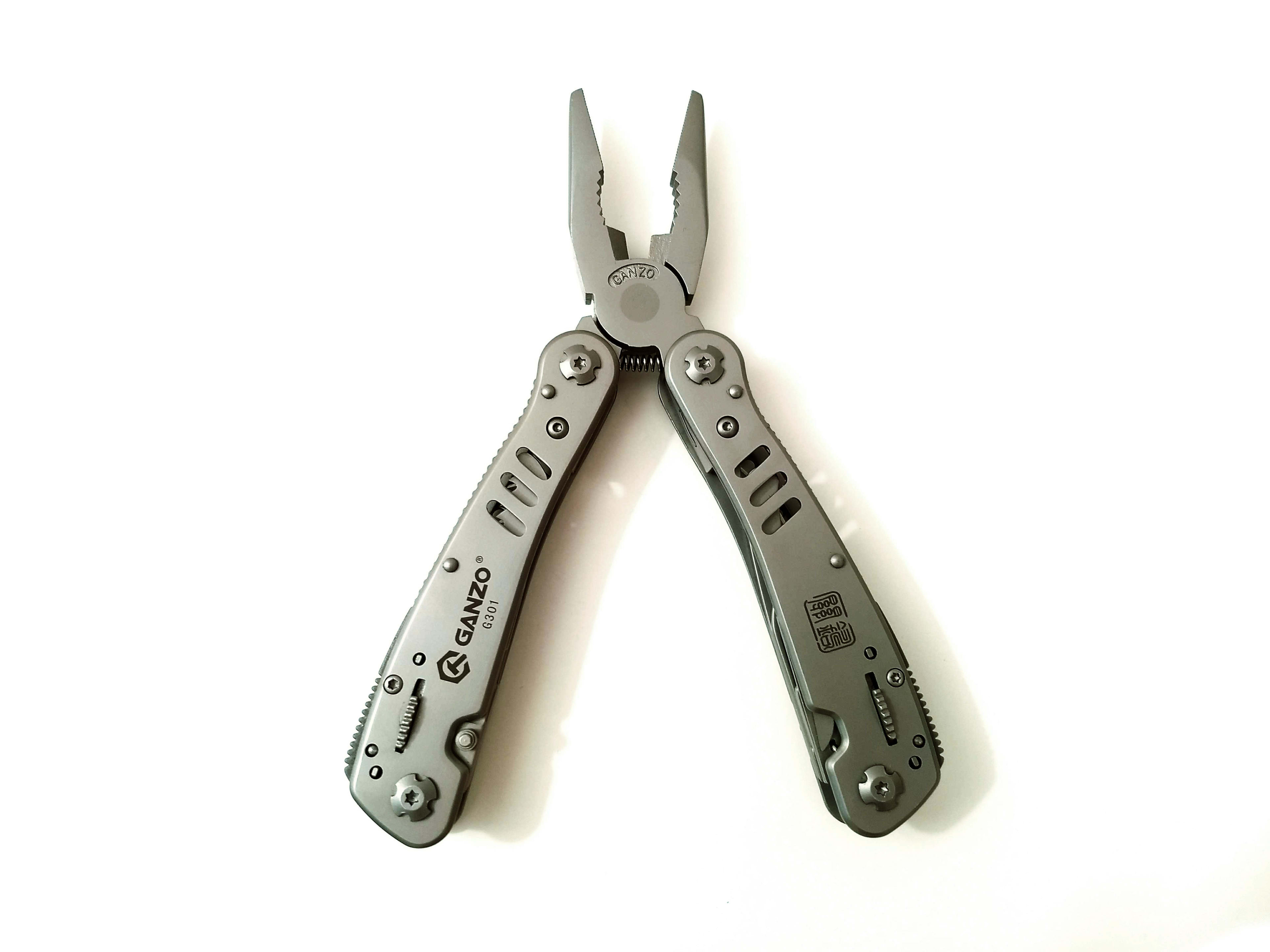 Ganzo G301 Review: Can the Best Budget Multi-Tool Take on the Big Dogs ...