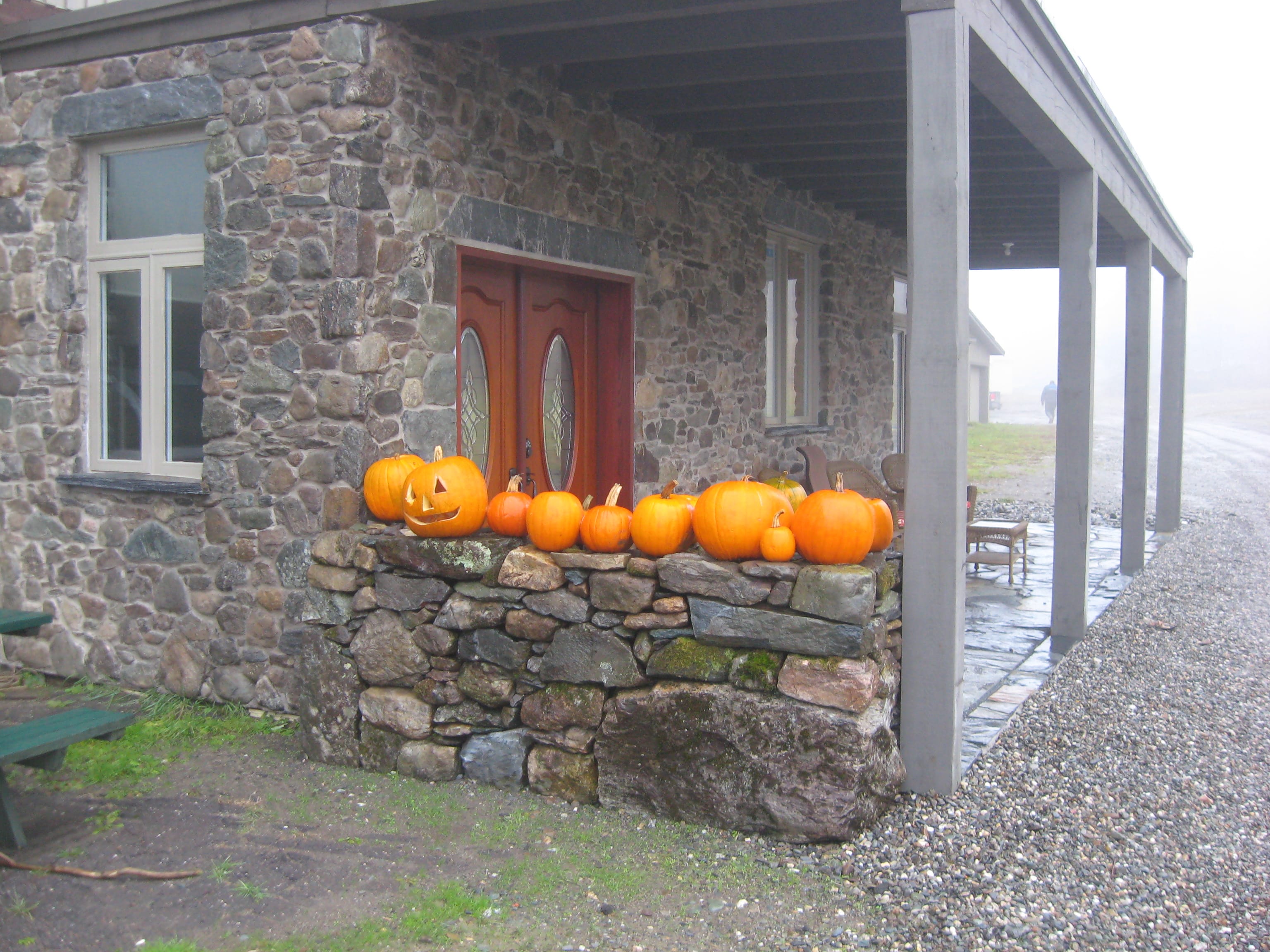 Build a Dry-Stack Stone Retaining Wall the Right Way - Dengarden