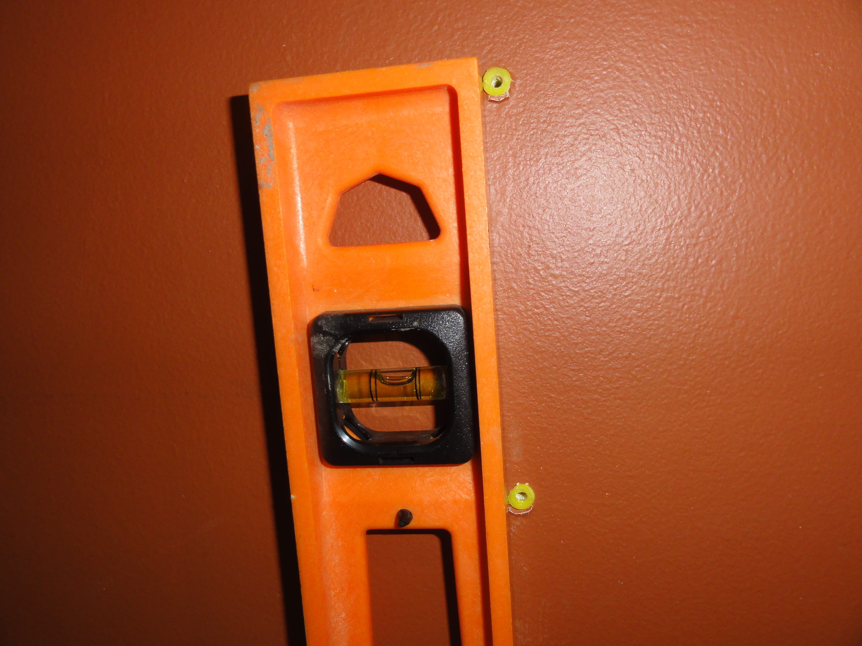 How to Measure and Install a Wooden Shelf With Brackets - Dengarden