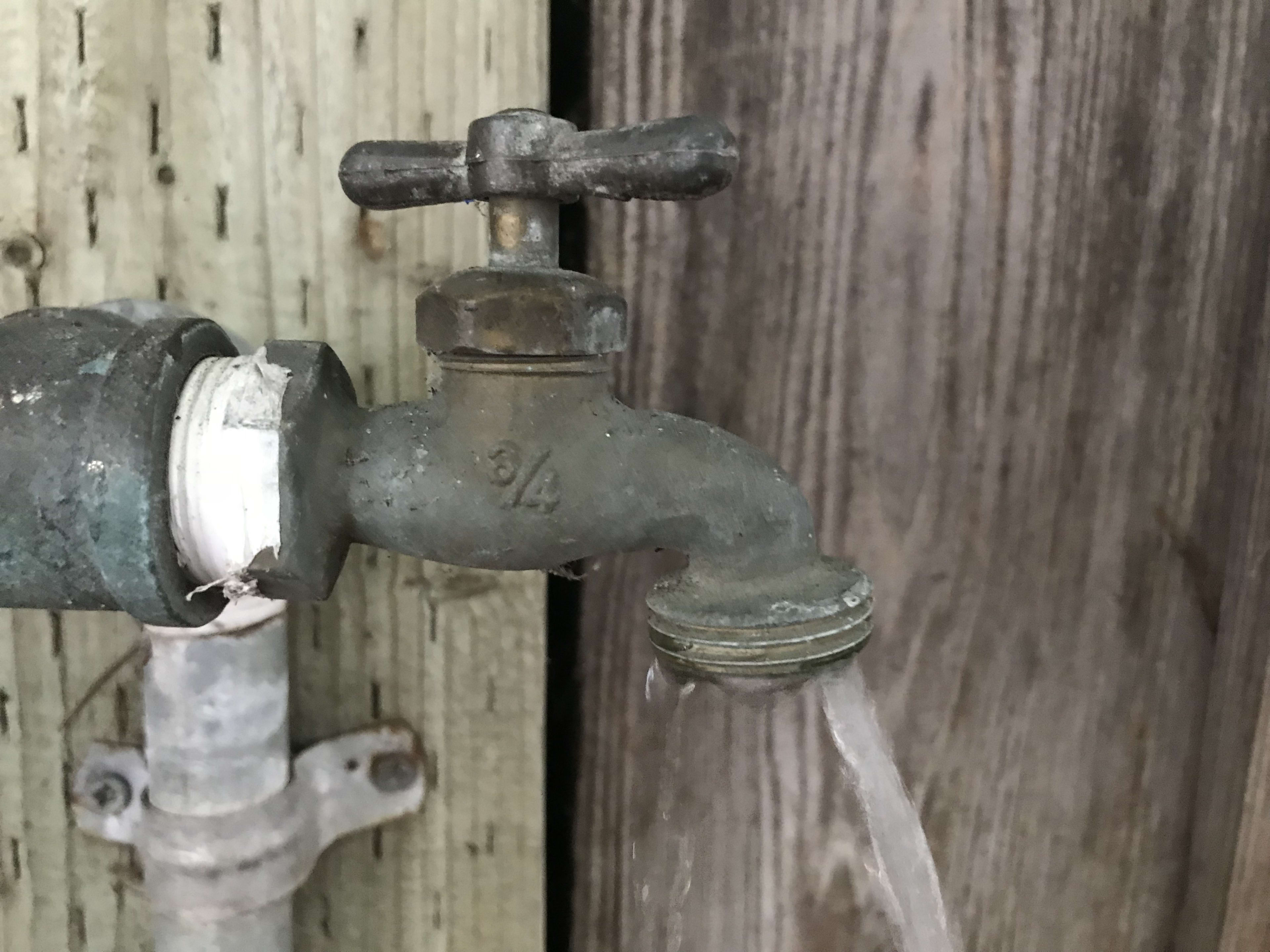 How to Replace a Leaky Outdoor Faucet or Water Spigot - Dengarden