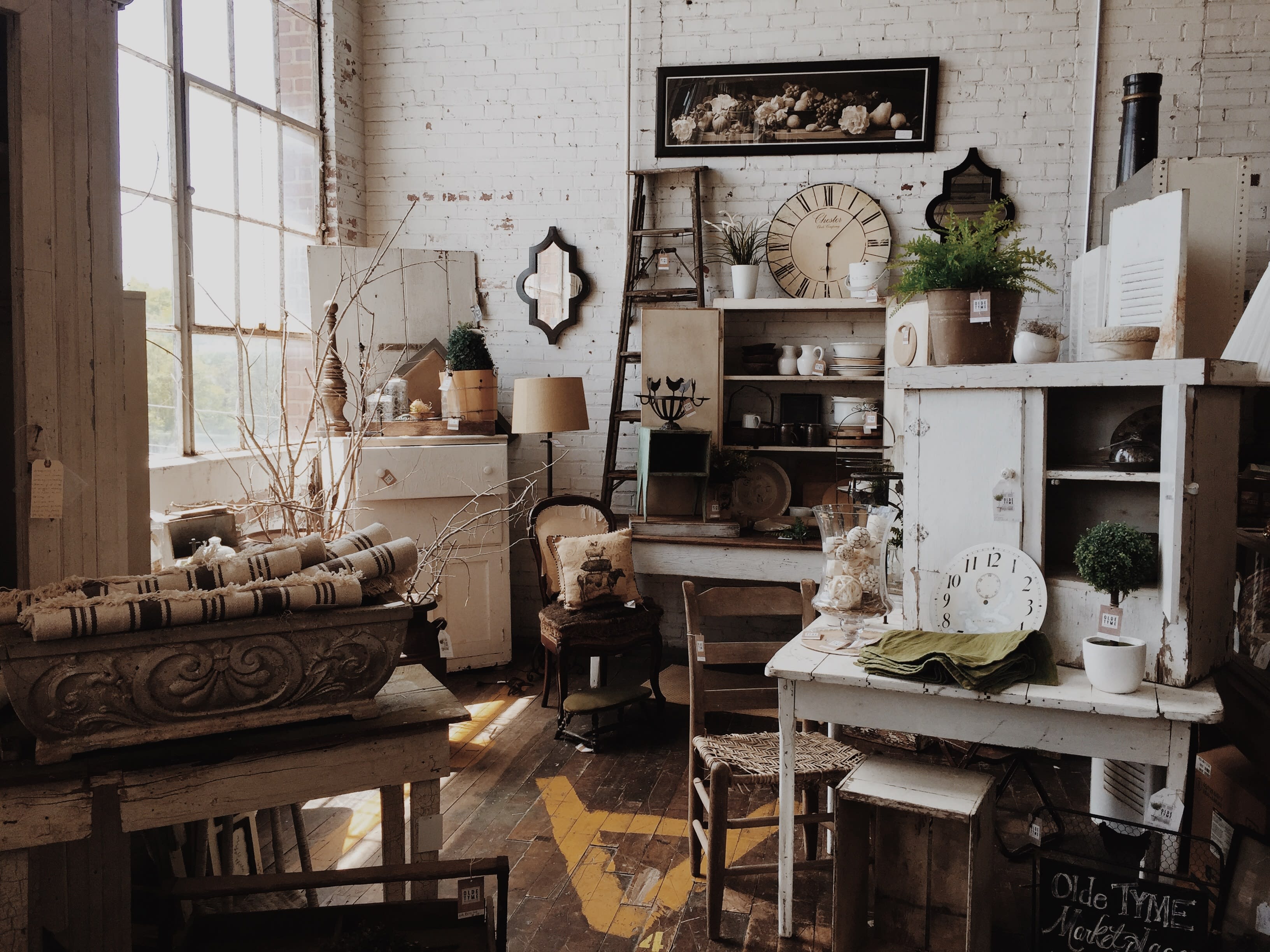 8 Great Stores Like Pottery Barn