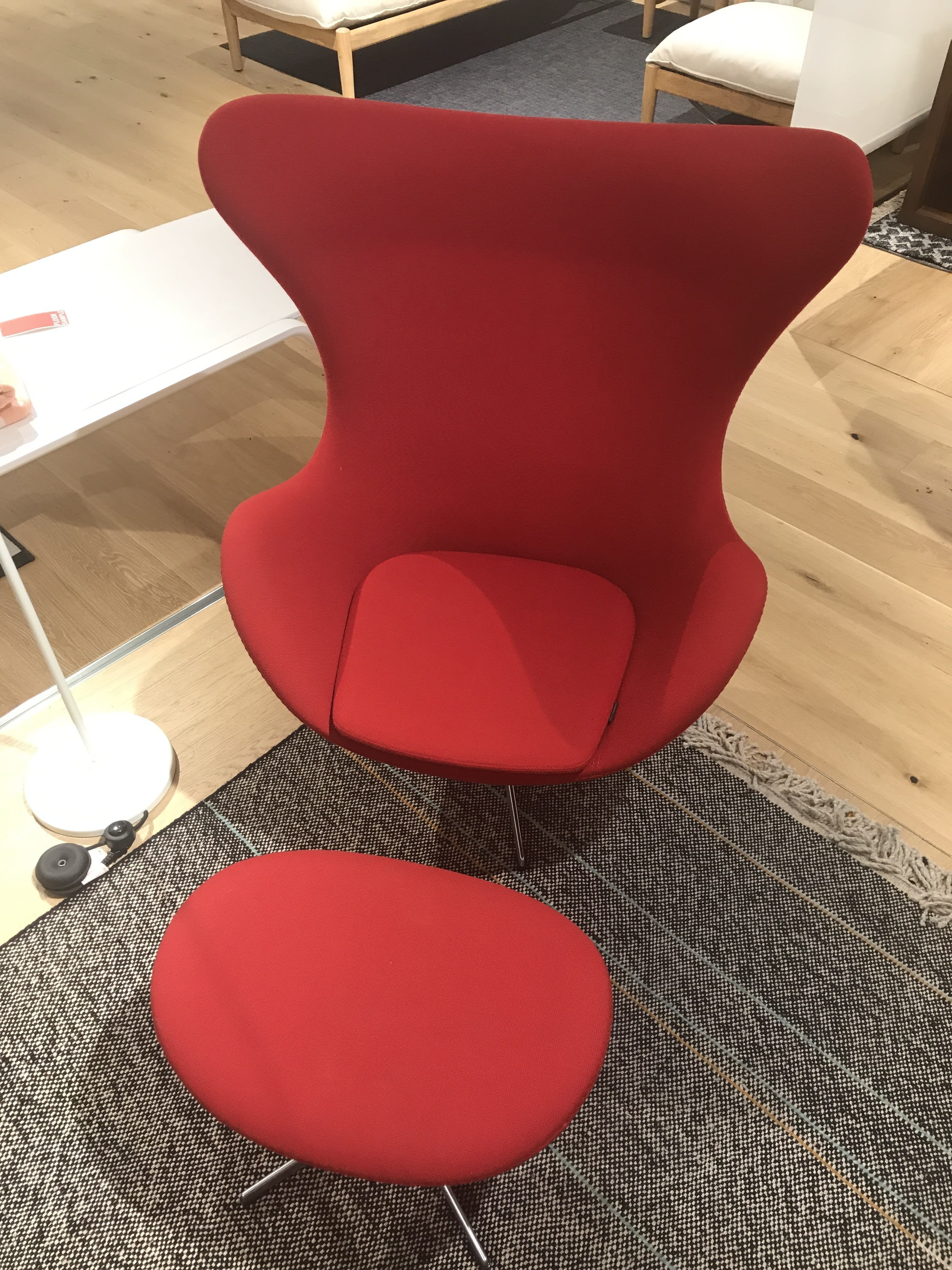 5 Recliner and Lounge Chair Options for Tall People