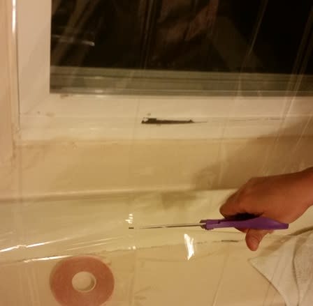 How to Winterize Windows With Shrink Wrap - Dengarden