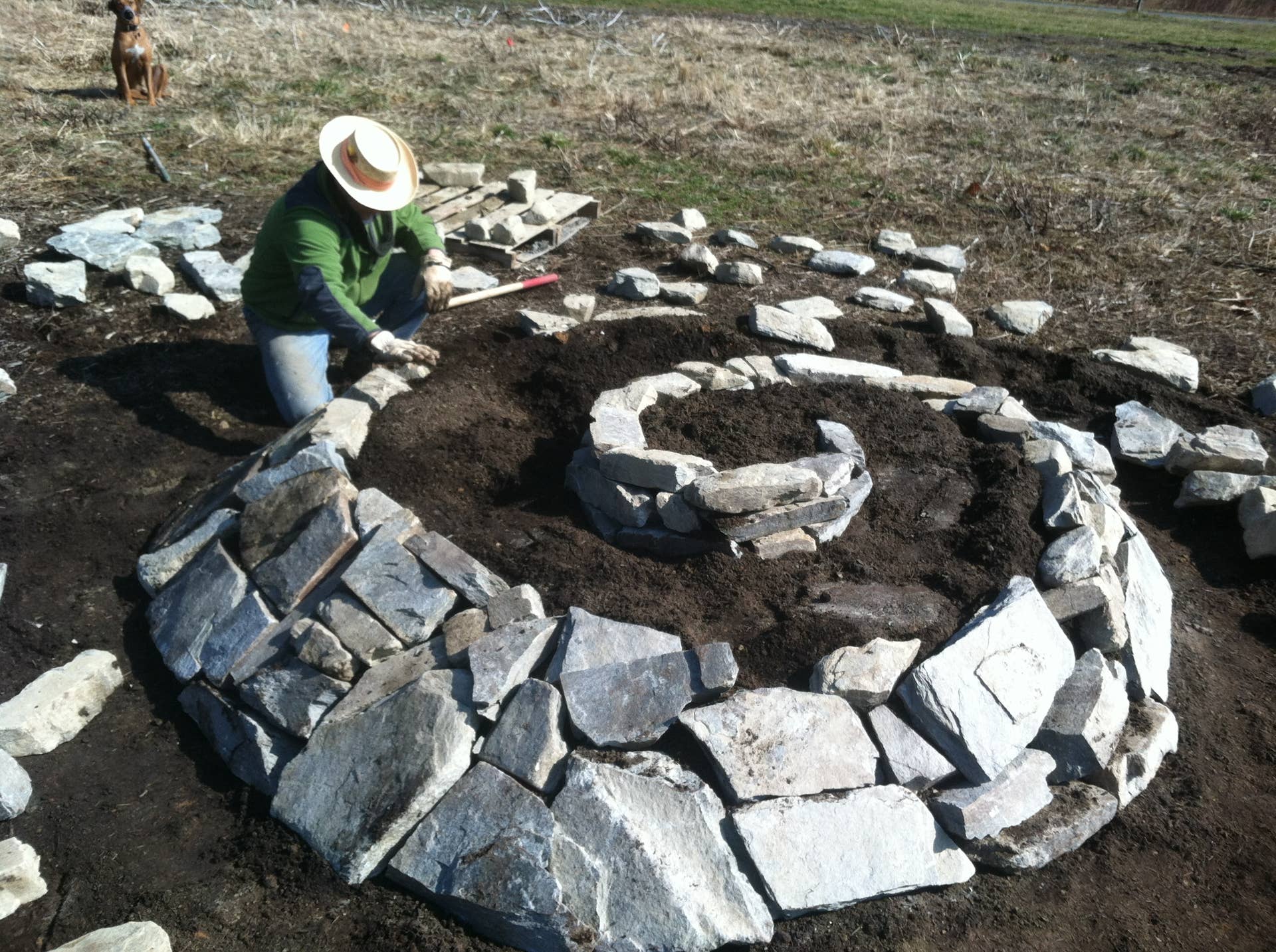 How to Build an Herb Spiral (and What to Grow in It!) - Dengarden