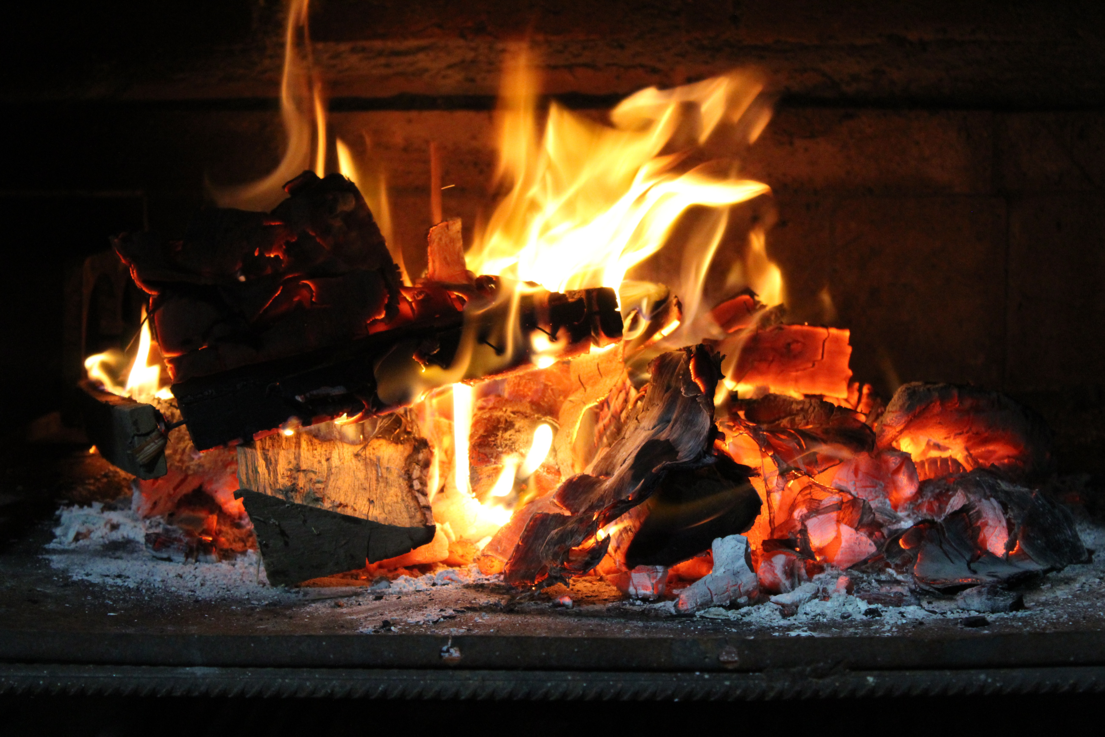 How to Make Gel Fuel for Your Ventless Fireplace: A DIY Guide - Dengarden