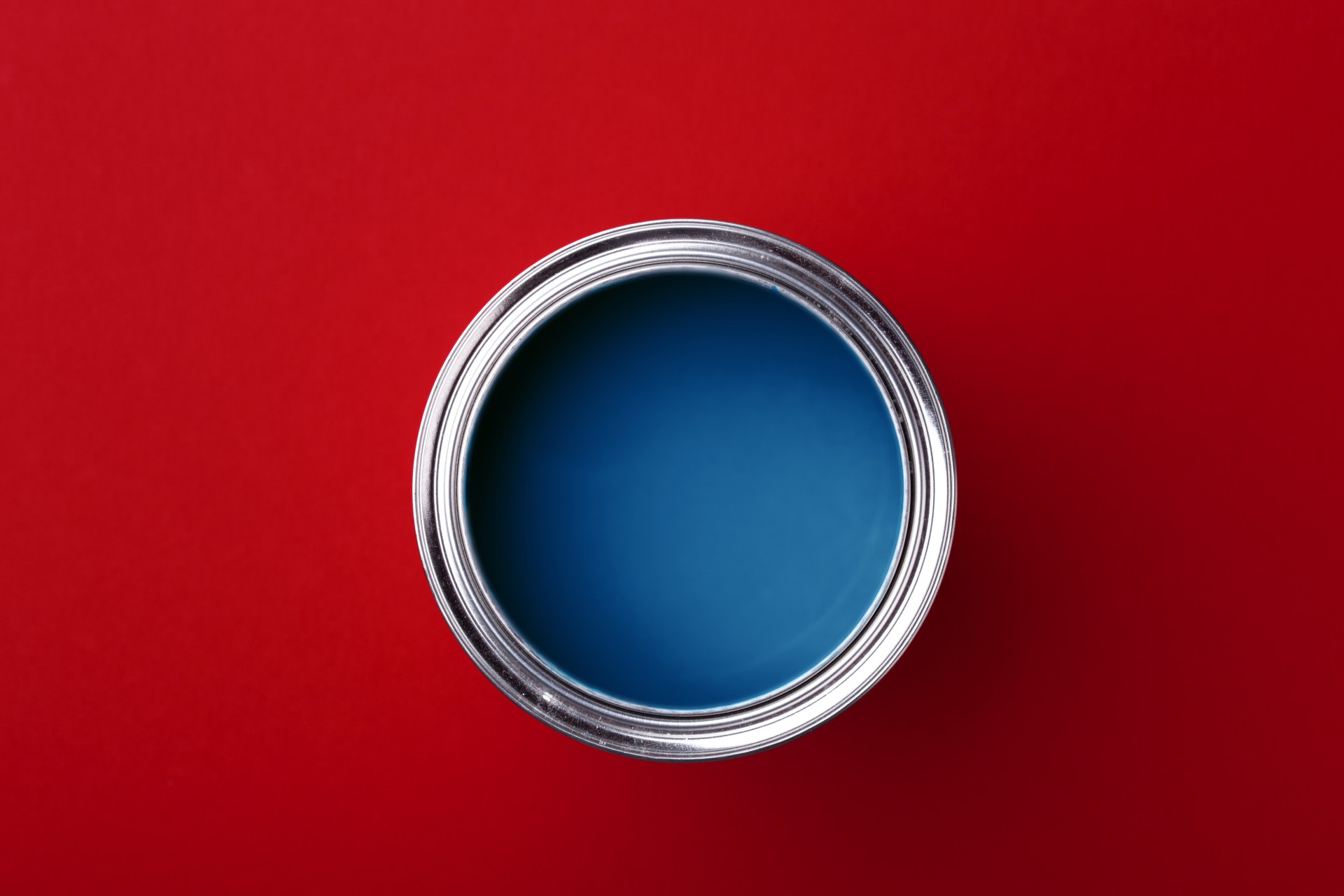 Here’s How to Paint Veneer Wood Paneling Like a Pro