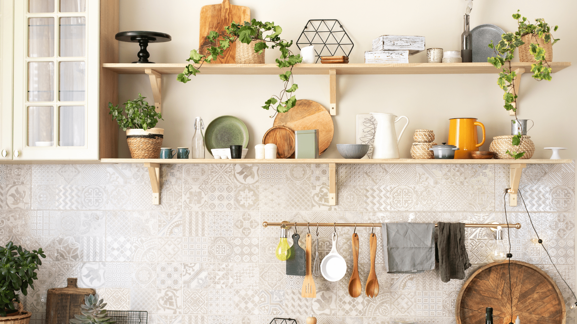 Woman's DIY Wall Rack Instantly Transforms Her Kitchen Into a Showplace ...
