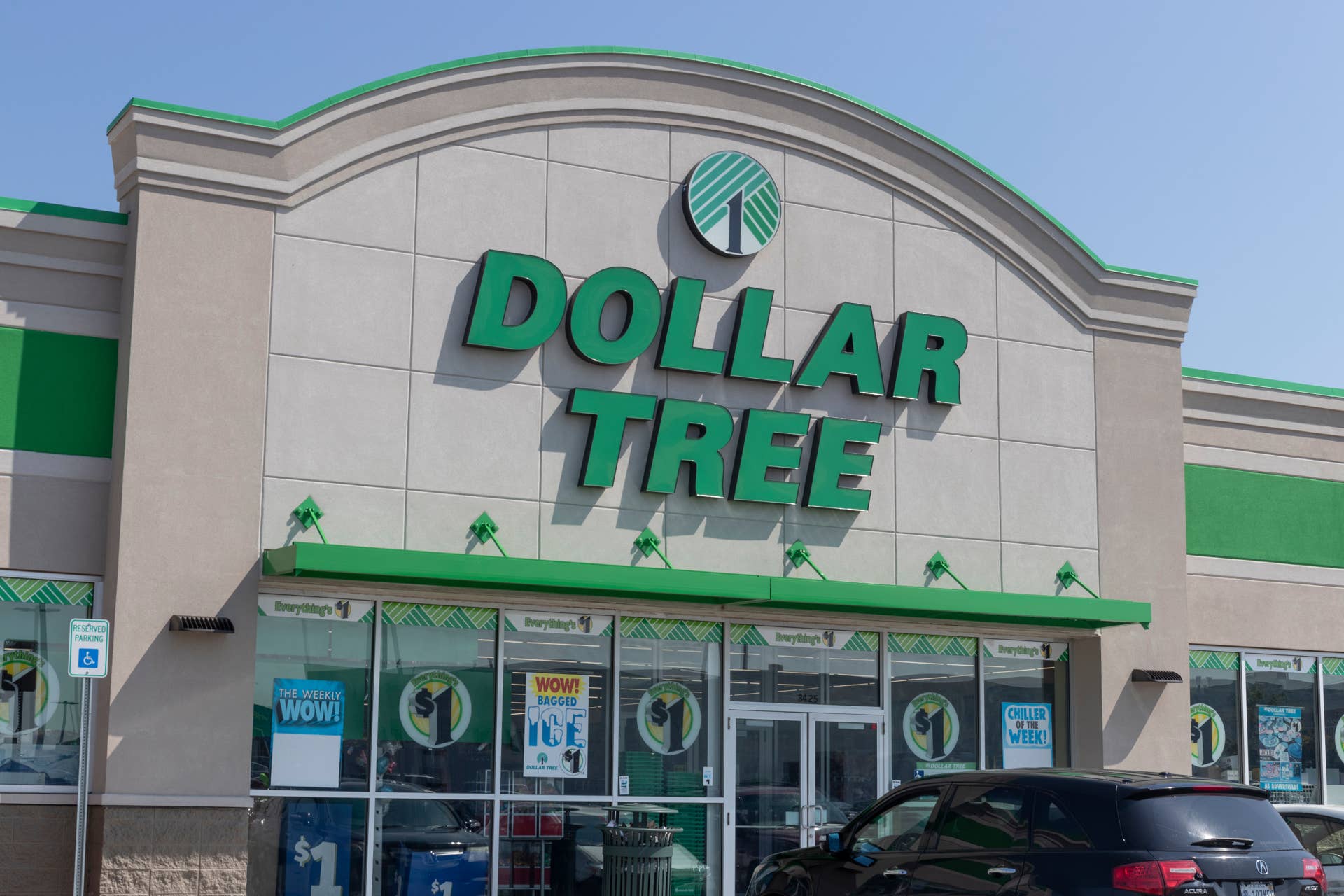 Walmart's Urban Outfitter's Cabinet Lookalike Is Insane - Dengarden