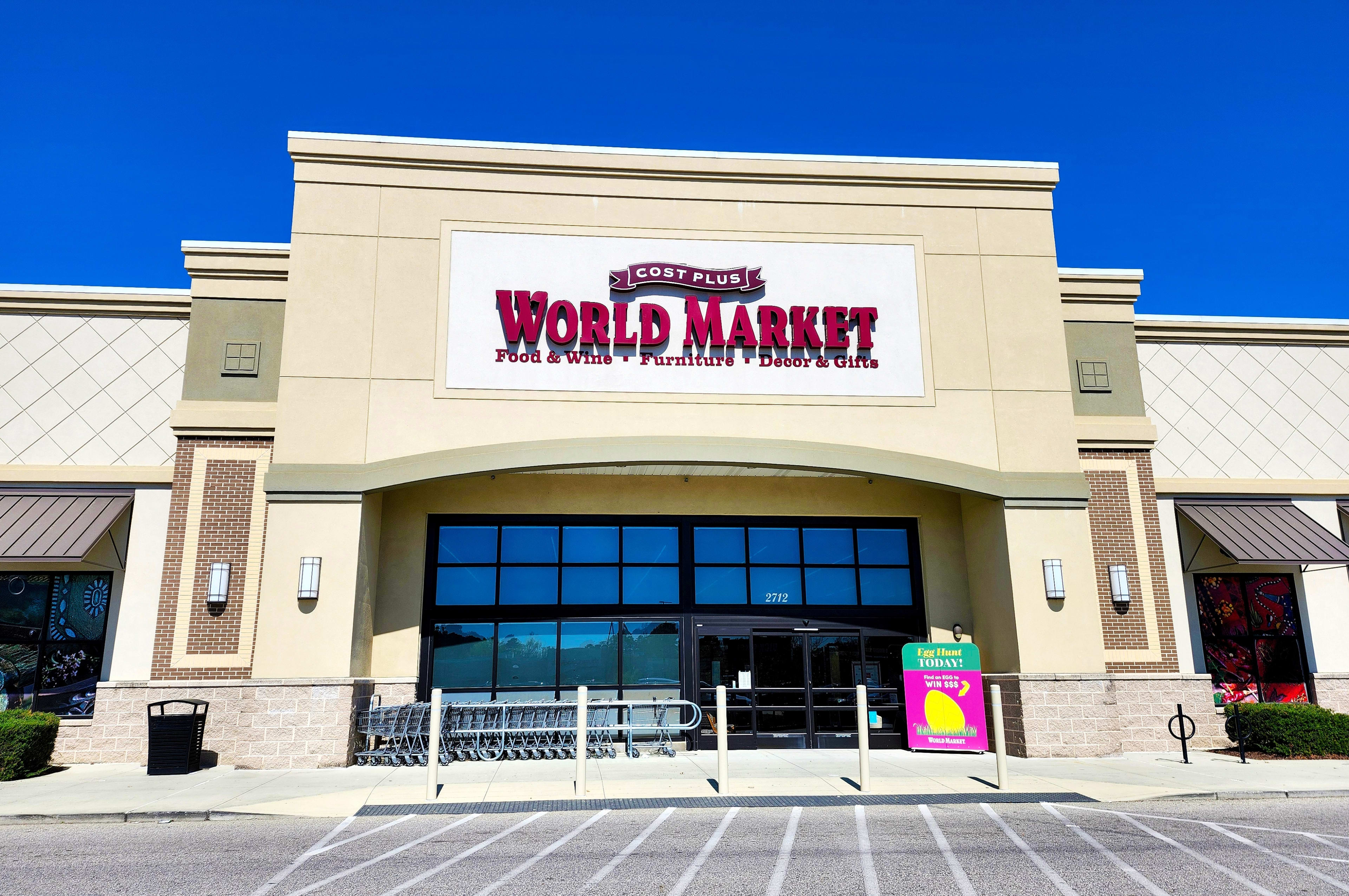 How to Find World Market's 'Golden Nutcracker' - Dengarden