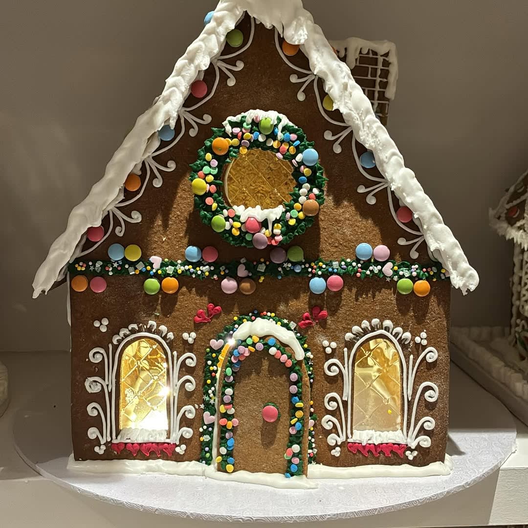 18 Gingerbread House Ideas to Try This Christmas - Dengarden