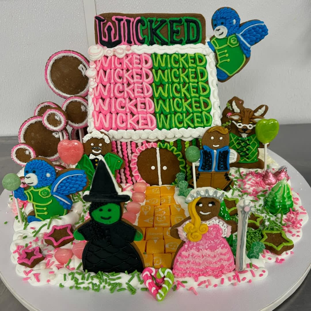 18 Gingerbread House Ideas to Try This Christmas - Dengarden