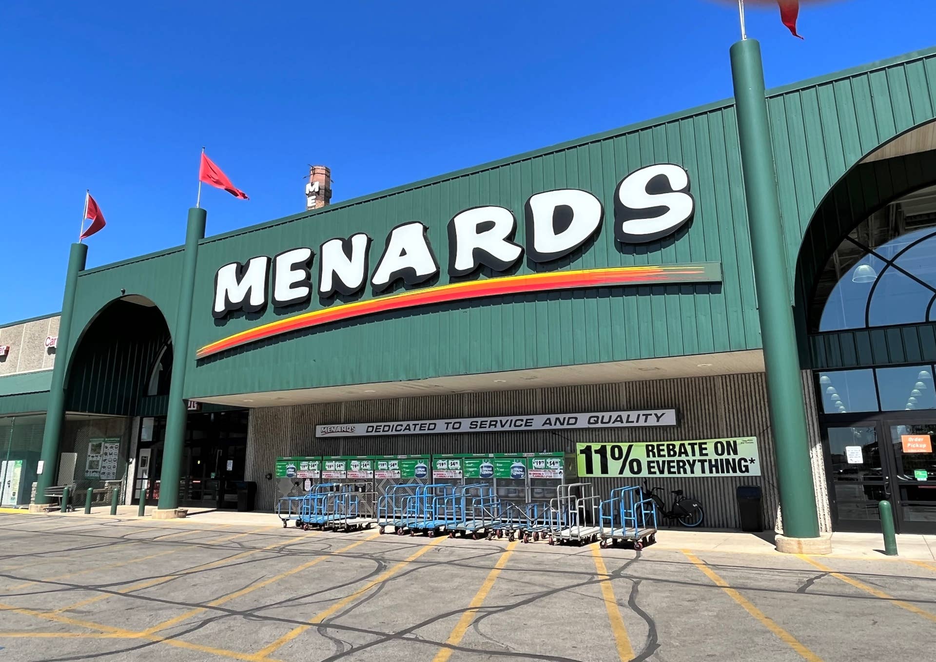 Is Menards Open on Christmas Day? 2025 Holiday Hours - Dengarden