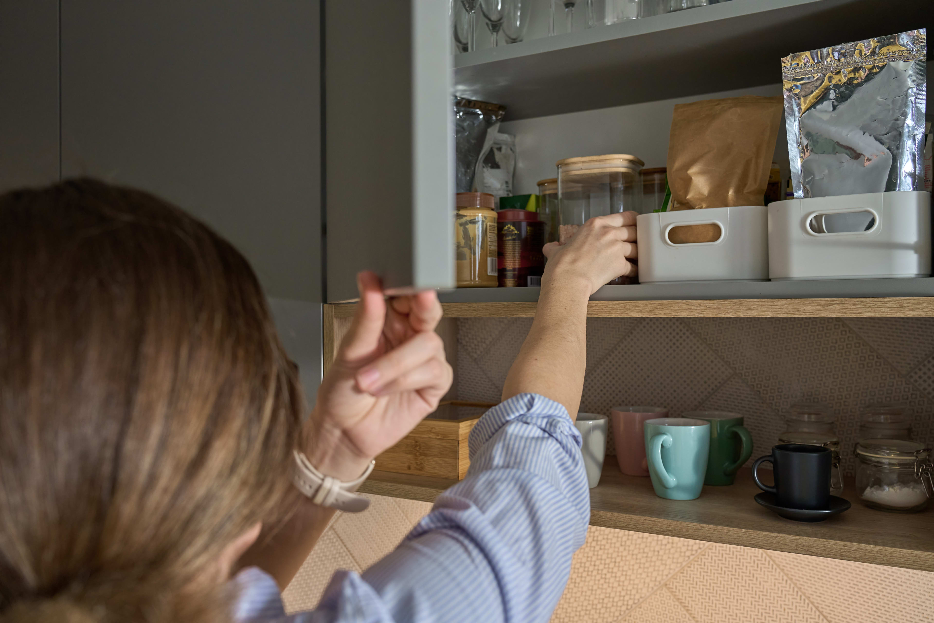 Dollar Tree Organizing Hacks to Keep Your Kitchen Neat All Year - Dengarden